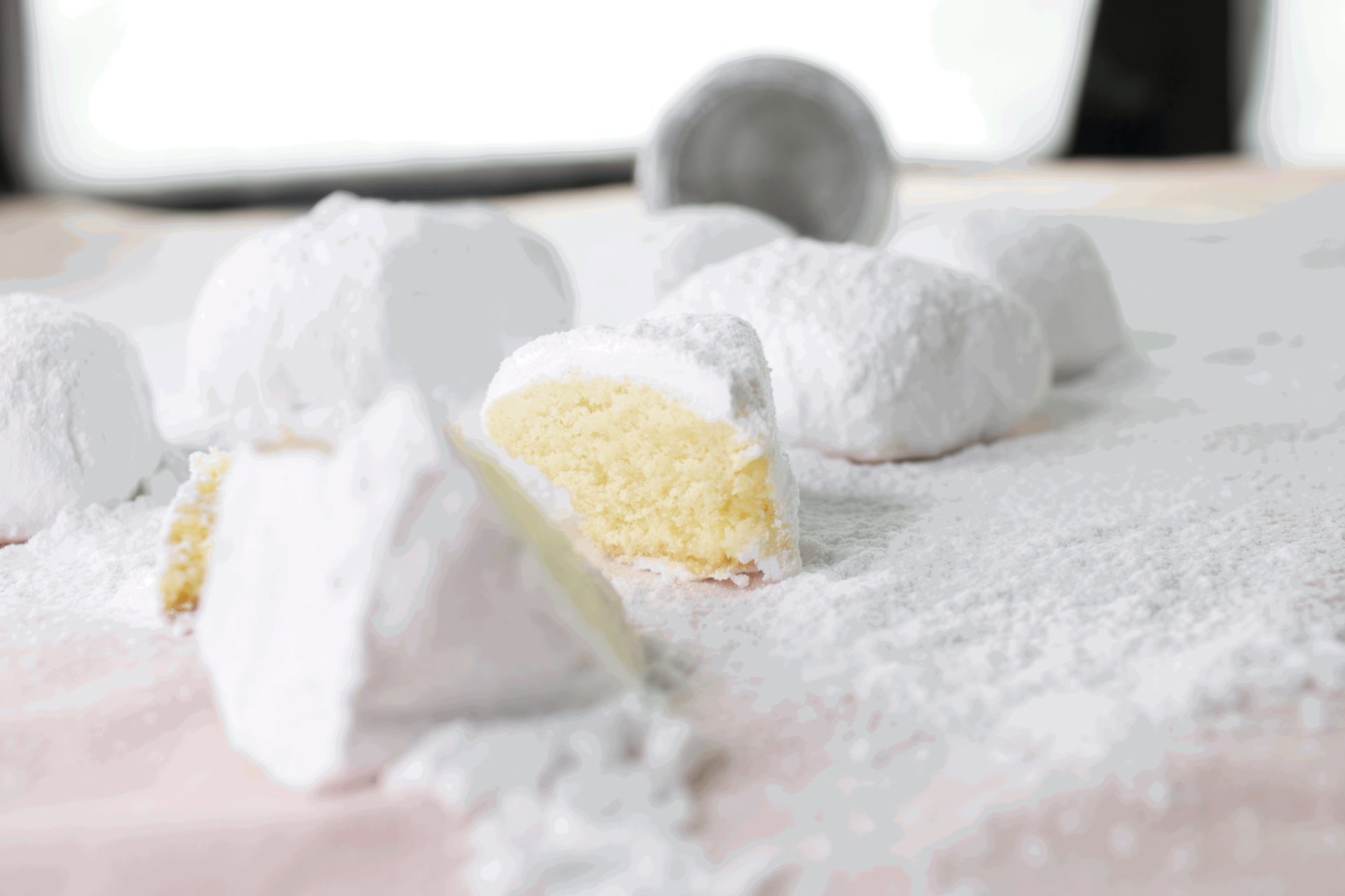 Boussou la tmessou le fameux gâteau Algerien - Mes Delices